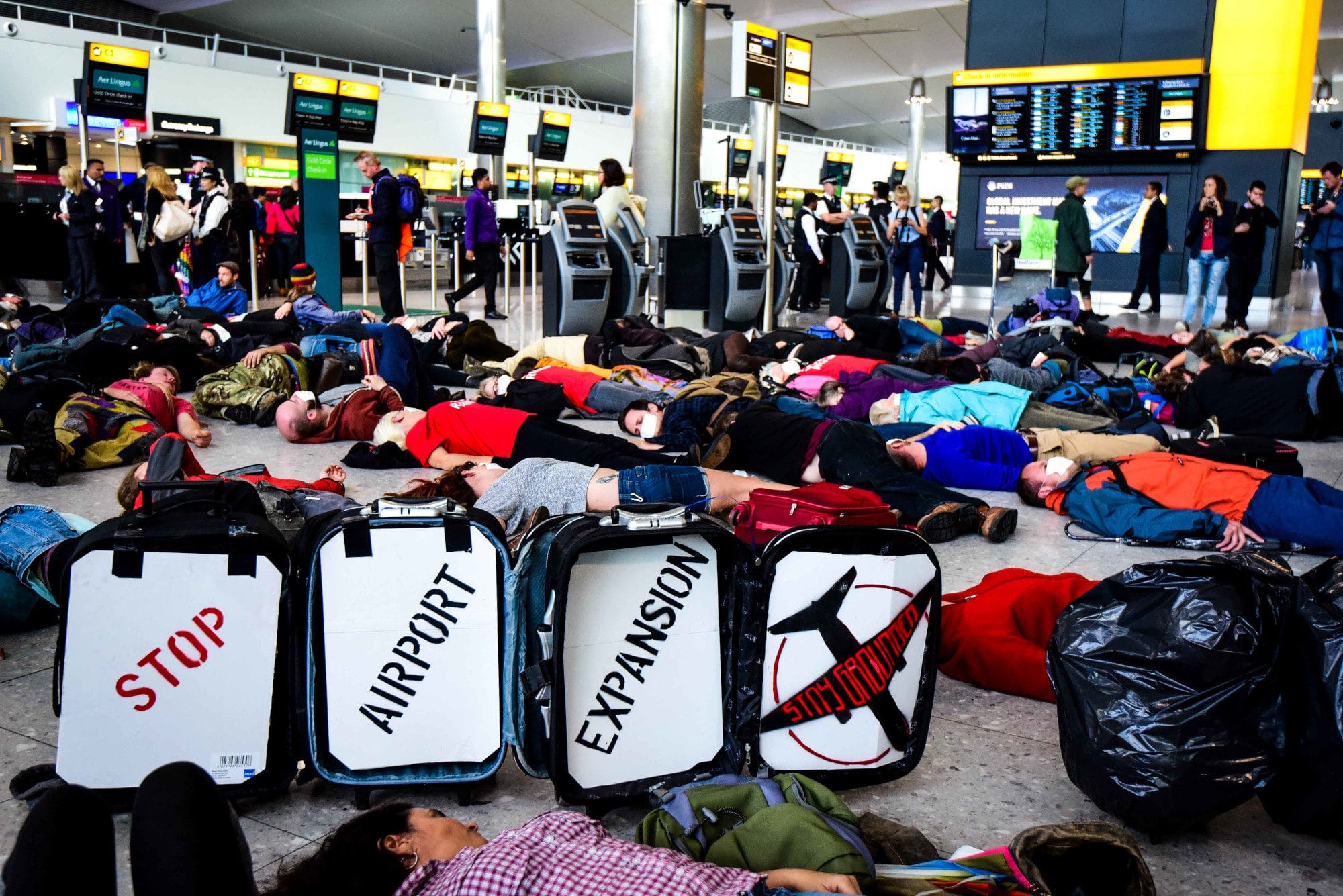 London Heathrow Expansion: 3d Runway = Runaway Climate Breakdown - Stay ...